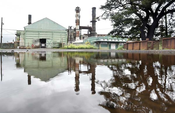 Parts of old Puunene Mill sold, are being removed | News, Sports, Jobs ...